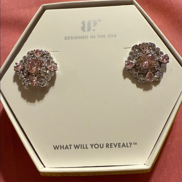 Bomb Party | Jewelry | Bomb Party 225 Og Earrings Snowflake Beauties ...